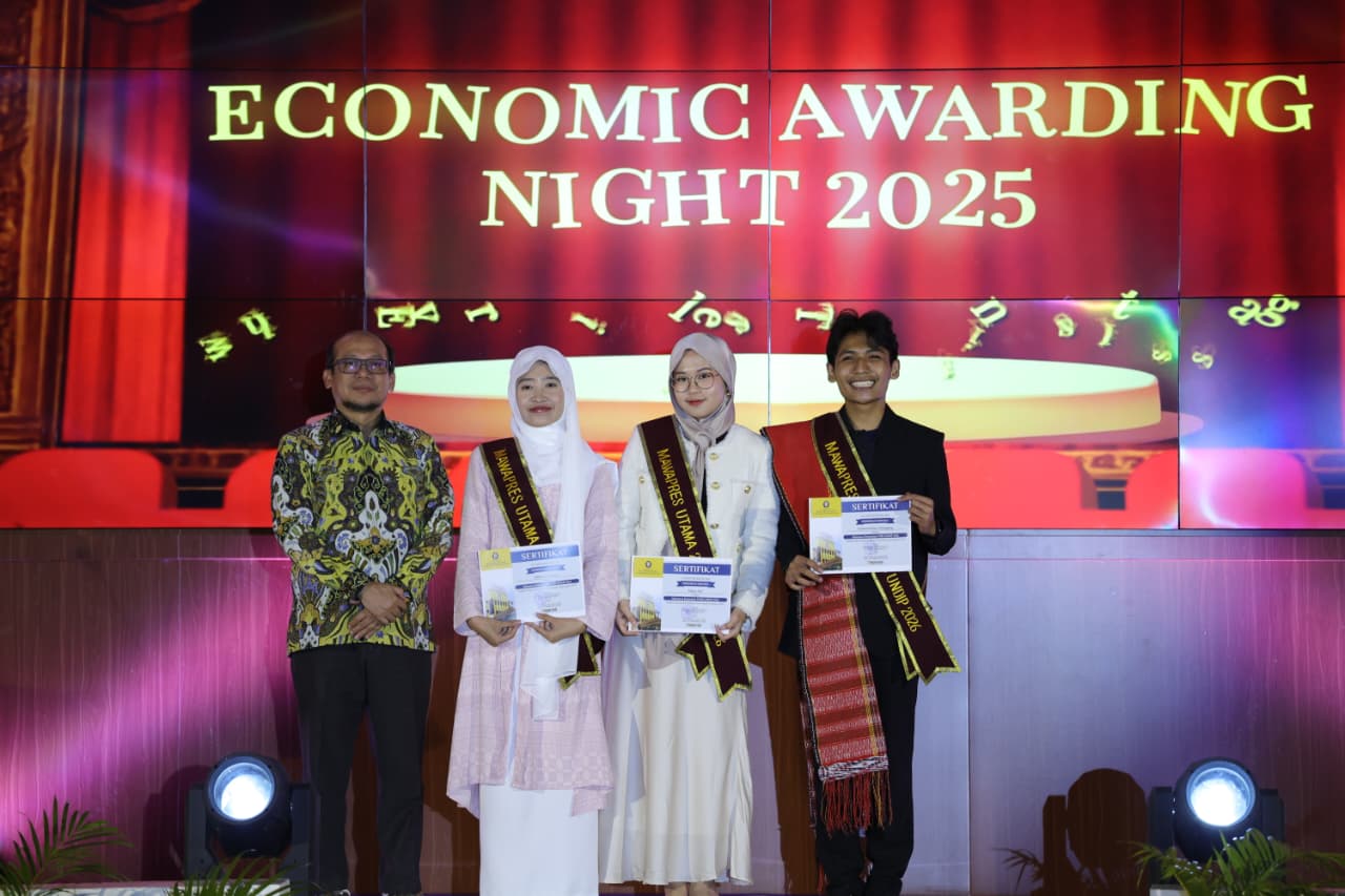 FEB UNDIP Holds Economic Awarding Night (EAN) 2025: Unite the Spirit to ...